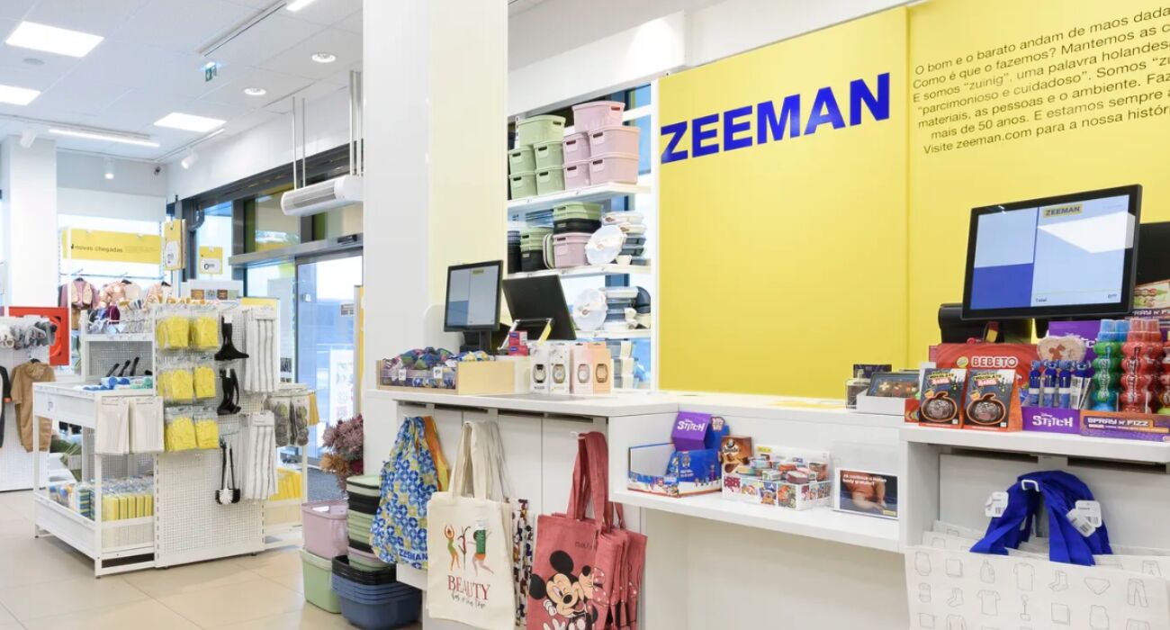 Zeeman roept babysweater terug vanwege verstikkingsgevaar