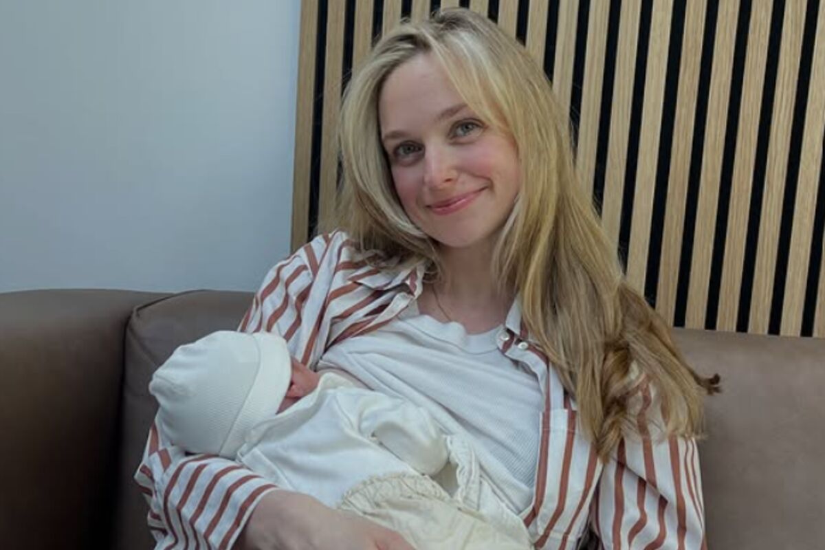 Pip Pellens bevallen: 'Nu zijn we een gezin van vier, zo compleet!' - Kekmama