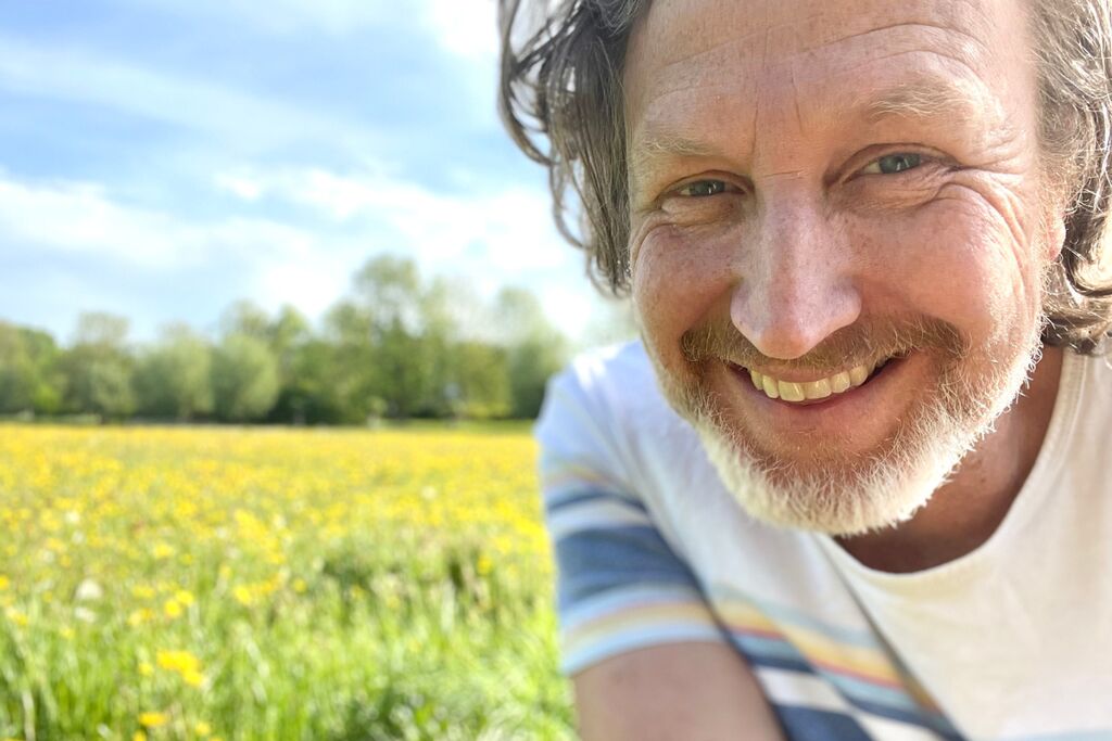 "Hoor je dat? Papa gaat ons lopen misbruiken voor zijn verhaaltjes!"