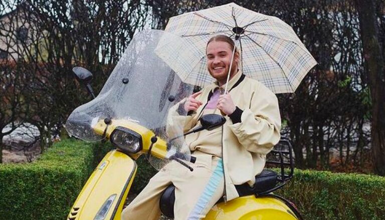 Rapper Donnie plaatst mooi babynieuws op Instagram: 'Eindelijk mag ik ...