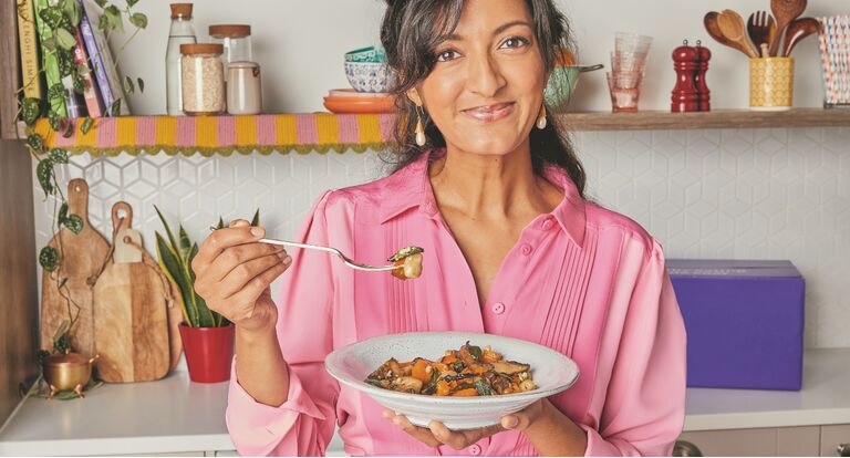 Recept: Tabouleh met spicy amandelen van Rukmini Iyer